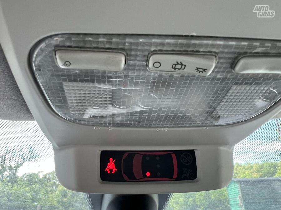 Peugeot 308 2008 Šauļi, ar dzinēja tilpumu 1.60 L un nobraukumu 293 tūkst. km par 999 €, foto 19 vietnē AUTOMOTO.COM.LV