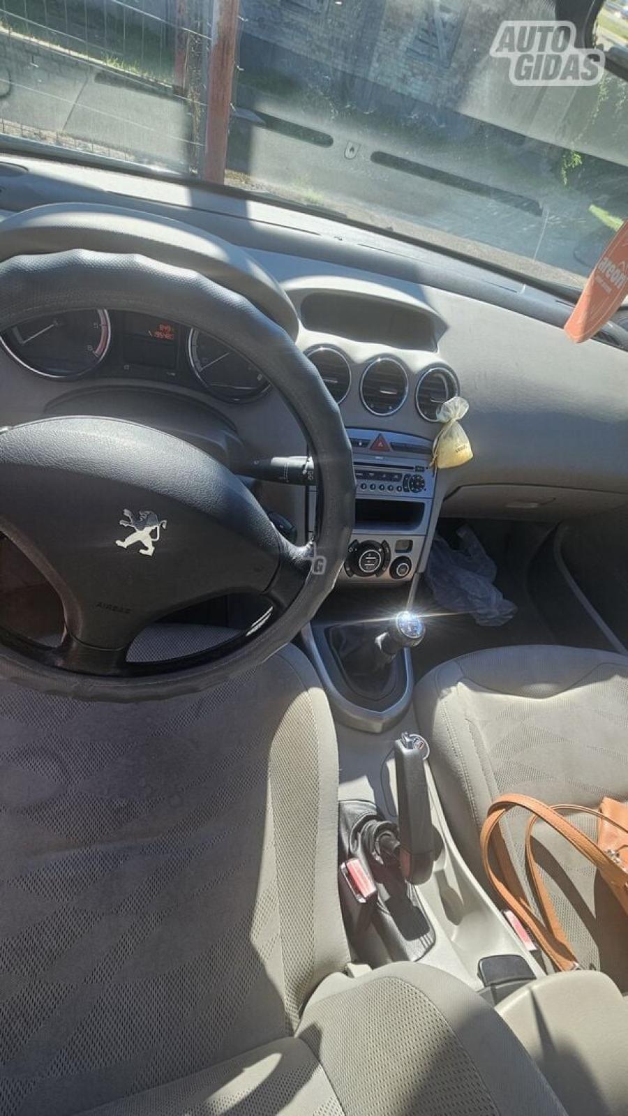 Peugeot 308 2008 in Klaipeda, with an engine capacity of 1.60 L and mileage of 195 thousand km for 1900 €, photo 5 on AUTOMOTO.COM.LV