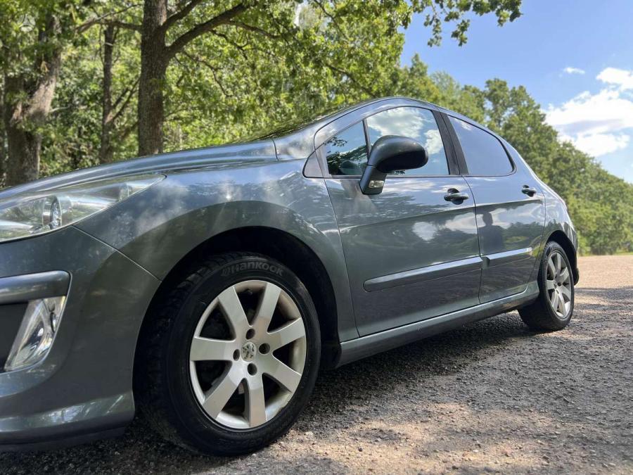 Peugeot 308 2008 in Vilnius, with an engine capacity of 1.59 L and mileage of 137 thousand km for 1900 €, photo 8 on AUTOMOTO.COM.LV