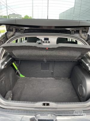 Peugeot 308 2009 in Kaunas, with an engine capacity of 1.60 L and mileage of 290 thousand km for 2200 €, photo 16 on AUTOMOTO.COM.LV