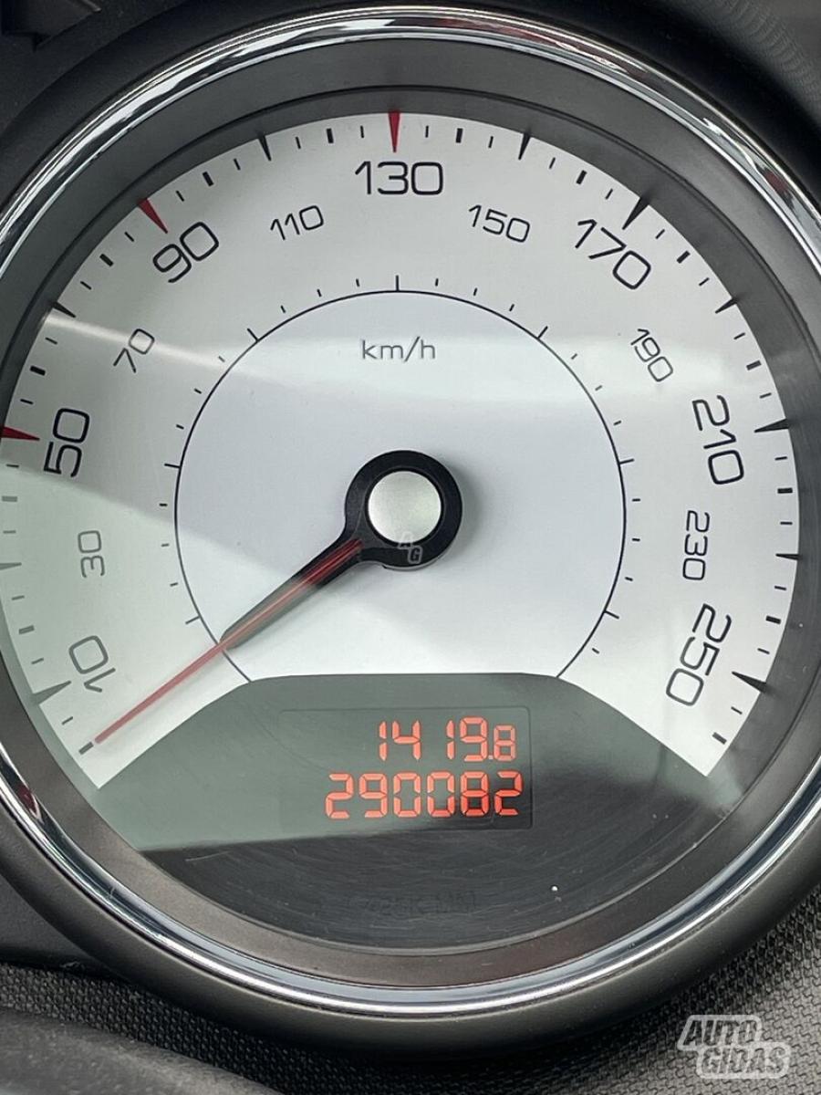 Peugeot 308 2009 in Kaunas, with an engine capacity of 1.60 L and mileage of 290 thousand km for 2200 €, photo 24 on AUTOMOTO.COM.LV