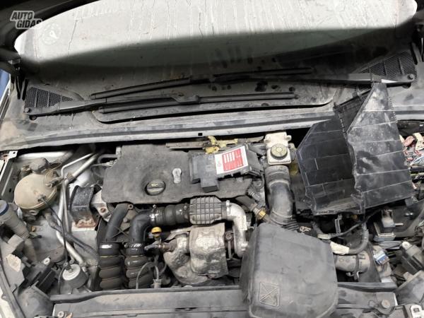 Peugeot 308 2009 Kauņa, ar dzinēja tilpumu 1.60 L un nobraukumu 150 tūkst. km par 550 €, foto 5 vietnē AUTOMOTO.COM.LV