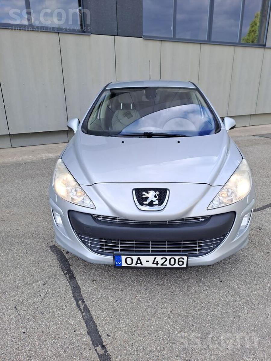 Peugeot 308 2009 Rīga, ar dzinēja tilpumu 1.60 L un nobraukumu 215 tūkst. km par 3250 €, foto 3 vietnē AUTOMOTO.COM.LV