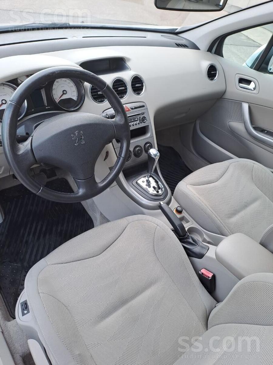 Peugeot 308 2009 Rīga, ar dzinēja tilpumu 1.60 L un nobraukumu 215 tūkst. km par 3250 €, foto 8 vietnē AUTOMOTO.COM.LV