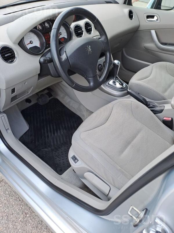 Пежо 308 2009 в Рига, объемом двигателя 1.60 л и пробегом 215 тыс. км за 3250 €, фото 9 на AUTOMOTO.COM.LV