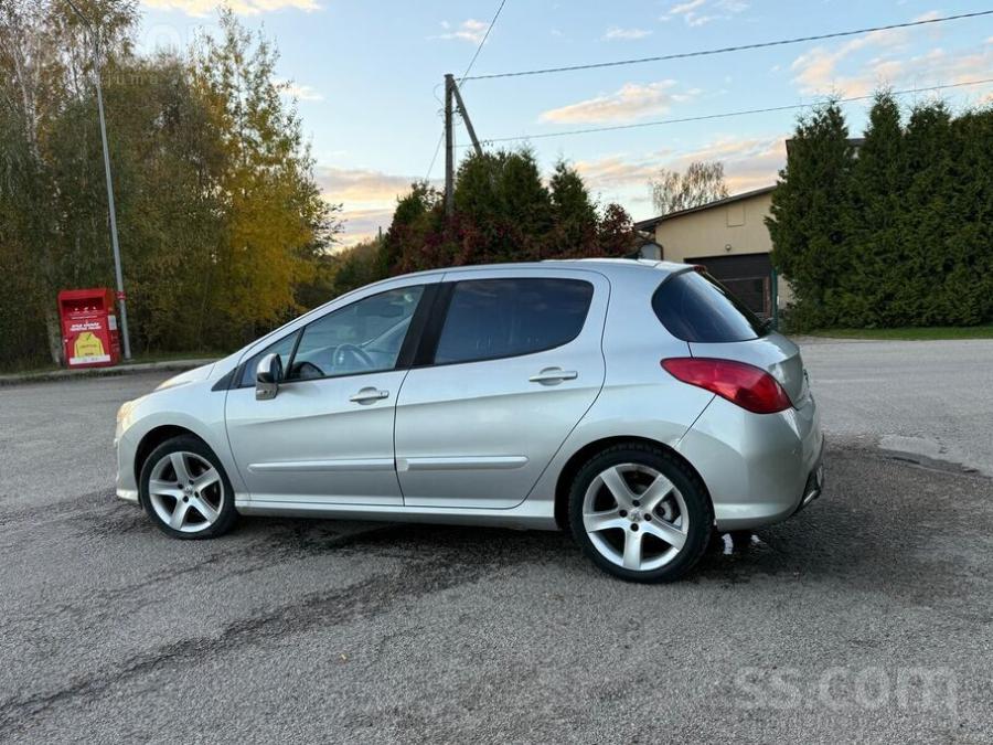 Peugeot 308 2009 Rīga, ar dzinēja tilpumu 1.60 L un nobraukumu 340 tūkst. km par 2300 €, foto 4 vietnē AUTOMOTO.COM.LV
