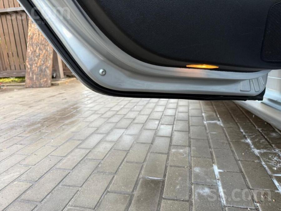 Peugeot 308 2009 Rīga, ar dzinēja tilpumu 1.60 L un nobraukumu 340 tūkst. km par 2300 €, foto 9 vietnē AUTOMOTO.COM.LV