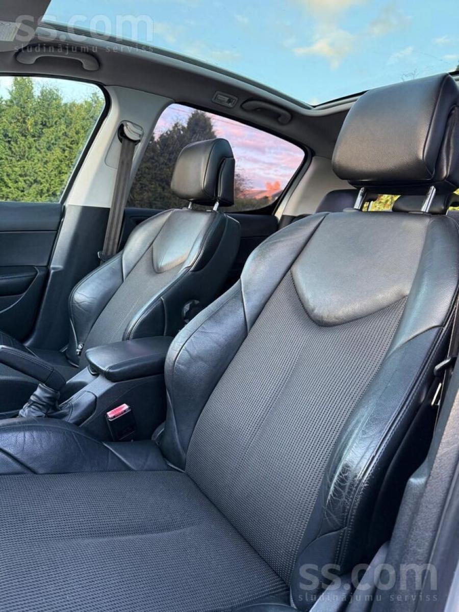 Peugeot 308 2009 Rīga, ar dzinēja tilpumu 1.60 L un nobraukumu 340 tūkst. km par 2300 €, foto 15 vietnē AUTOMOTO.COM.LV