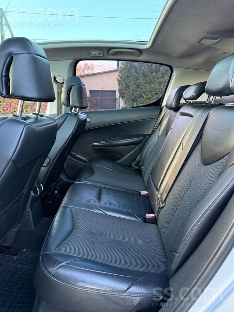 Peugeot 308 2009 Rīga, ar dzinēja tilpumu 1.60 L un nobraukumu 340 tūkst. km par 2300 €, foto 16 vietnē AUTOMOTO.COM.LV
