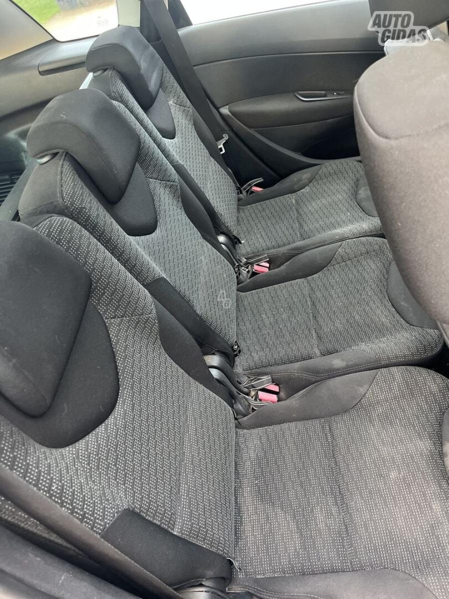 Peugeot 308 2009 in Vilnius, with an engine capacity of 1.60 L and mileage of 335 thousand km for 750 €, photo 16 on AUTOMOTO.COM.LV