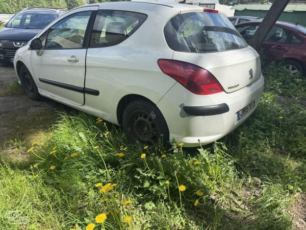 Peugeot 308 2010 in Vilnius, with an engine capacity of 1.60 L and mileage of 210 thousand km for 500 €, photo 5 on AUTOMOTO.COM.LV