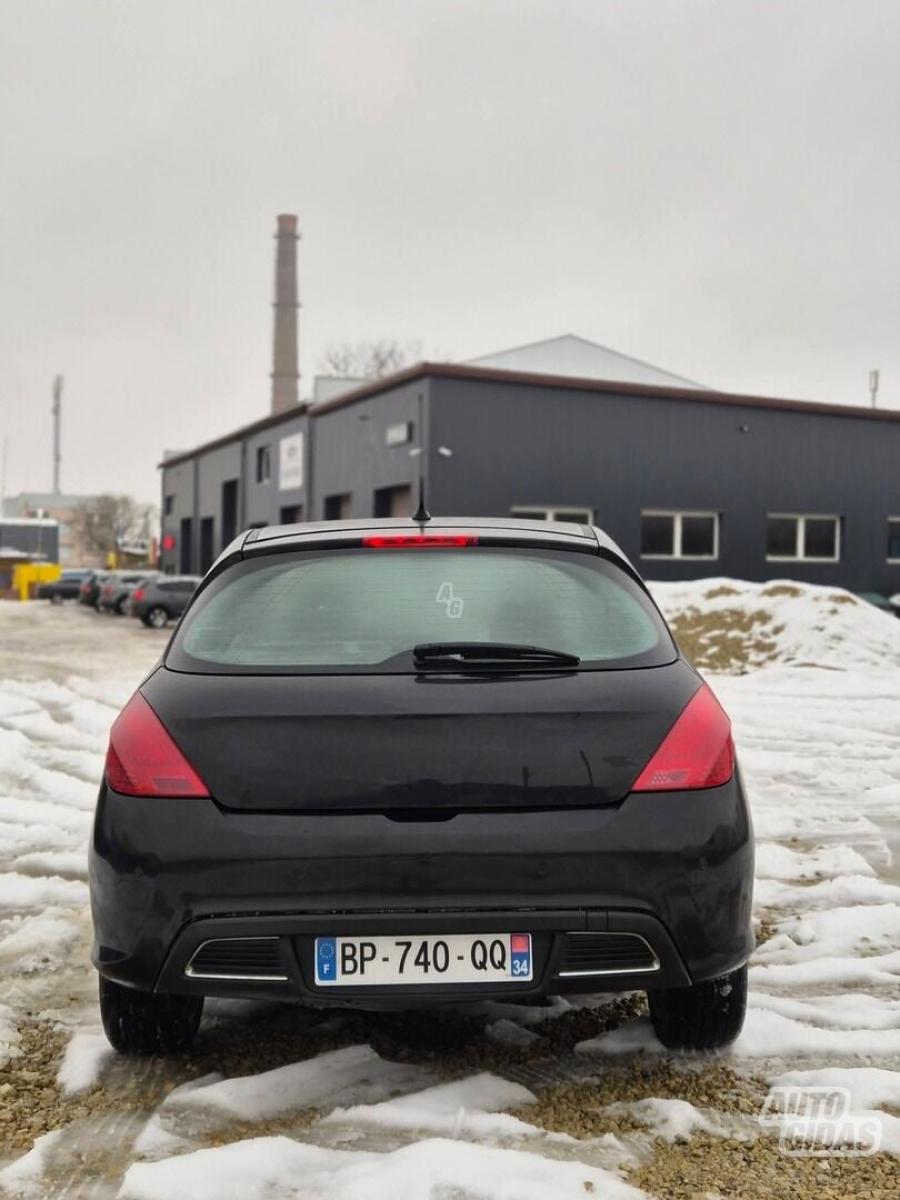 Peugeot 308 2011 in Plunge, with an engine capacity of 2.00 L and mileage of 322 thousand km for 2500 €, photo 5 on AUTOMOTO.COM.LV