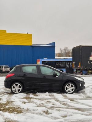 Peugeot 308 2011 in Plunge, with an engine capacity of 2.00 L and mileage of 322 thousand km for 2500 €, photo 6 on AUTOMOTO.COM.LV