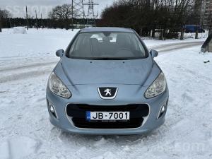 Peugeot 308 2012 in Riga, with an engine capacity of 1.60 L and mileage of 160 thousand km for 2400 €, photo 2 on AUTOMOTO.COM.LV