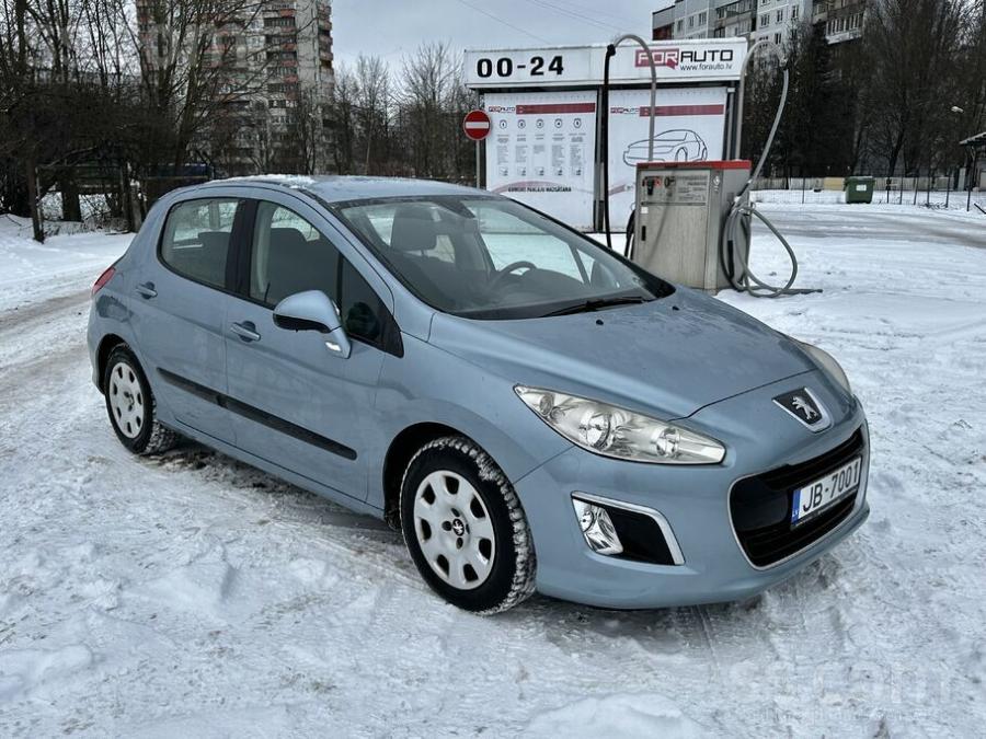 Peugeot 308 2012 in Riga, with an engine capacity of 1.60 L and mileage of 160 thousand km for 2400 €, photo 3 on AUTOMOTO.COM.LV