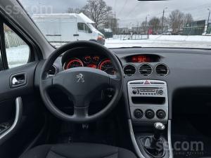Peugeot 308 2012 in Riga, with an engine capacity of 1.60 L and mileage of 160 thousand km for 2400 €, photo 8 on AUTOMOTO.COM.LV