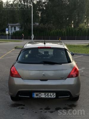 Peugeot 308 2013 Rīga, ar dzinēja tilpumu 1.60 L un nobraukumu 422 tūkst. km par 3550 €, foto 4 vietnē AUTOMOTO.COM.LV