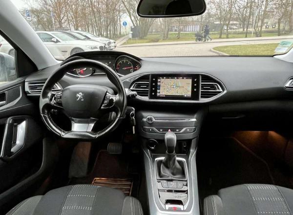 Peugeot 308 2015 in Siauliai, with an engine capacity of 2.00 L and mileage of 169 thousand km for 7250 €, photo 3 on AUTOMOTO.COM.LV