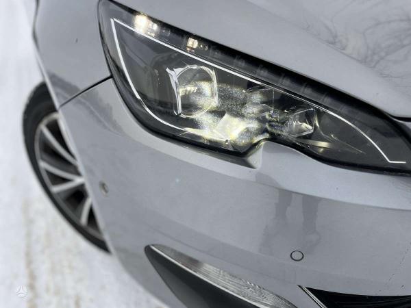 Peugeot 308 2015 in Siauliai, with an engine capacity of 2.00 L and mileage of 169 thousand km for 7299 €, photo 2 on AUTOMOTO.COM.LV