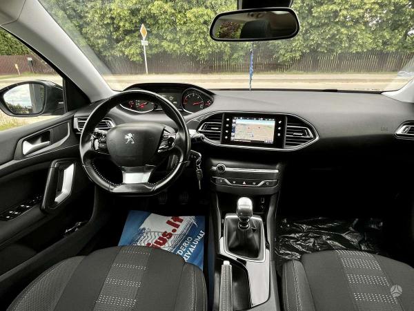 Peugeot 308 2015 in Siauliai, with an engine capacity of 1.60 L and mileage of 201 thousand km for 5850 €, photo 3 on AUTOMOTO.COM.LV