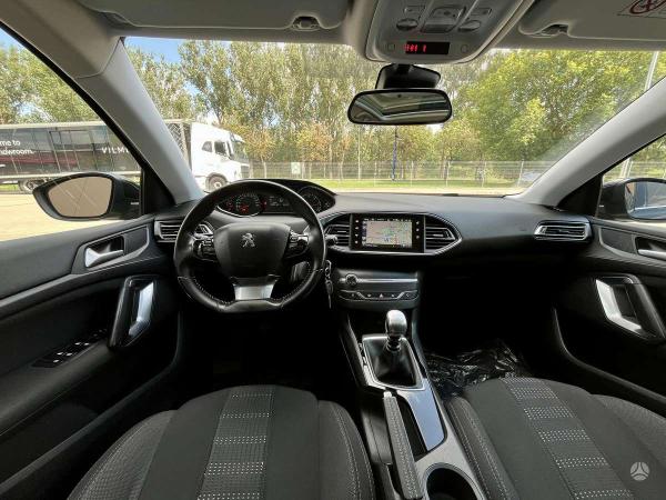 Peugeot 308 2015 in Siauliai, with an engine capacity of 1.60 L and mileage of 200 thousand km for 5900 €, photo 6 on AUTOMOTO.COM.LV