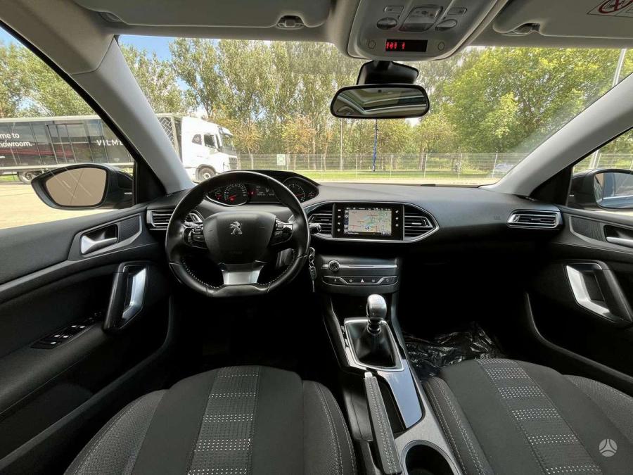Peugeot 308 2015 in Siauliai, with an engine capacity of 1.60 L and mileage of 200 thousand km for 5900 €, photo 7 on AUTOMOTO.COM.LV