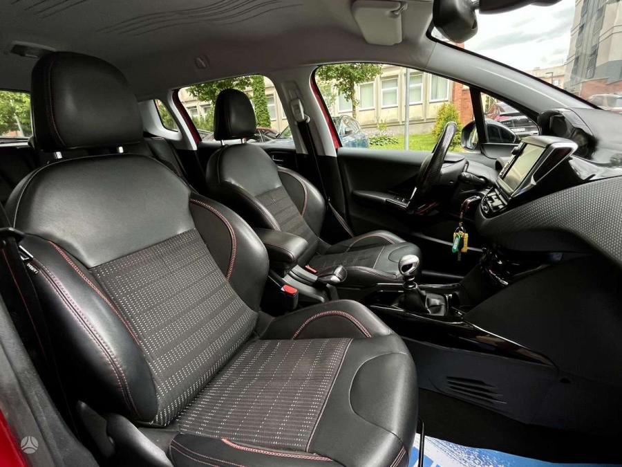 Peugeot 308 2015 in Vilnius, with an engine capacity of 0.00 L and mileage of 380 thousand km for 4999 €, photo 3 on AUTOMOTO.COM.LV