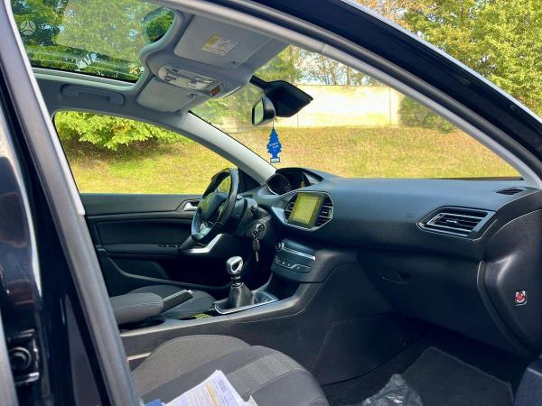 Peugeot 308 2015 in Siauliai, with an engine capacity of 1.60 L and mileage of 200 thousand km for 5850 €, photo 3 on AUTOMOTO.COM.LV