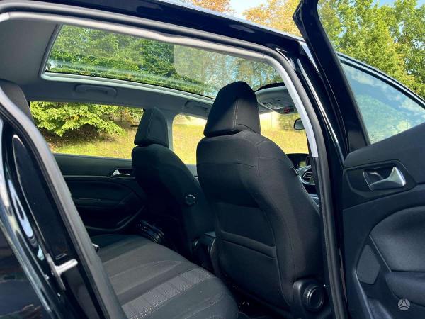 Peugeot 308 2015 in Siauliai, with an engine capacity of 1.60 L and mileage of 200 thousand km for 5850 €, photo 7 on AUTOMOTO.COM.LV