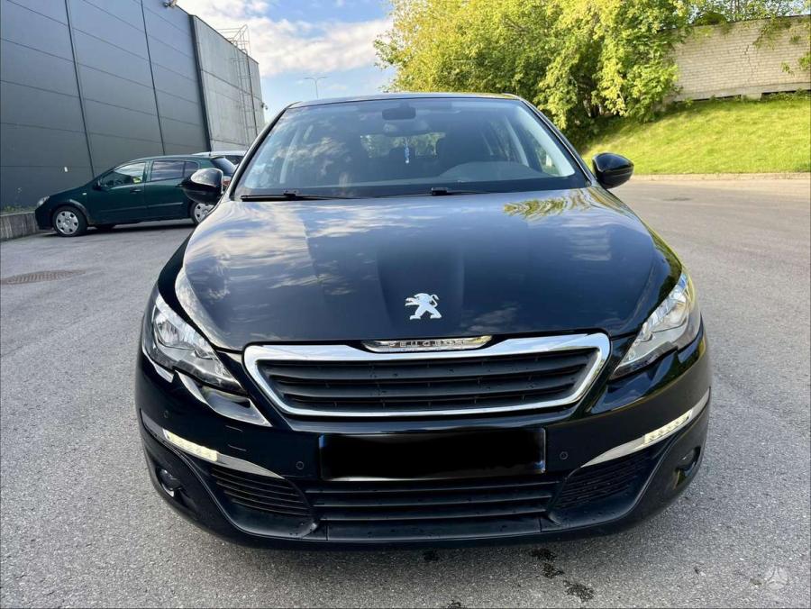 Peugeot 308 2015 in Siauliai, with an engine capacity of 1.60 L and mileage of 200 thousand km for 5850 €, photo 7 on AUTOMOTO.COM.LV