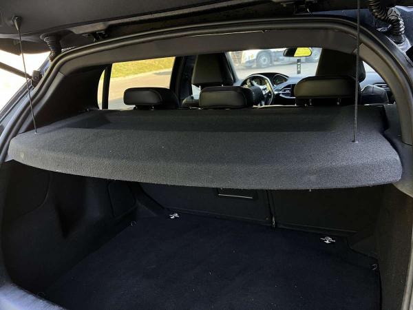 Peugeot 308 2016 in Taurage, with an engine capacity of 2.00 L and mileage of 250 thousand km for 7999 €, photo 11 on AUTOMOTO.COM.LV