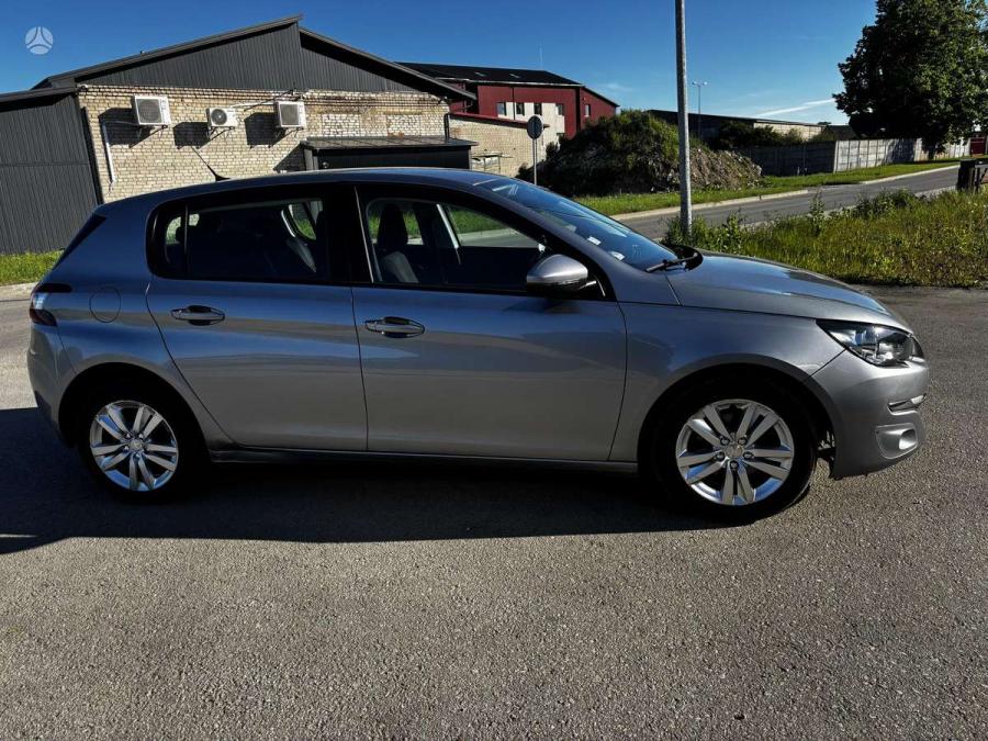 Peugeot 308 2016 in Taurage, with an engine capacity of 1.56 L and mileage of 210 thousand km for 5400 €, photo 4 on AUTOMOTO.COM.LV