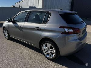 Peugeot 308 2016 in Taurage, with an engine capacity of 1.56 L and mileage of 210 thousand km for 5400 €, photo 6 on AUTOMOTO.COM.LV