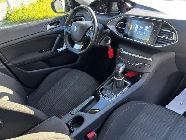 Peugeot 308 2016 Tauragė, ar dzinēja tilpumu 1.56 L un nobraukumu 210 tūkst. km par 5400 €, foto 8 vietnē AUTOMOTO.COM.LV