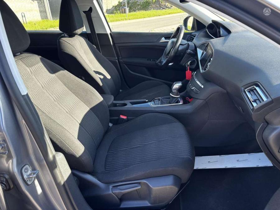 Peugeot 308 2016 in Taurage, with an engine capacity of 1.56 L and mileage of 210 thousand km for 5400 €, photo 9 on AUTOMOTO.COM.LV