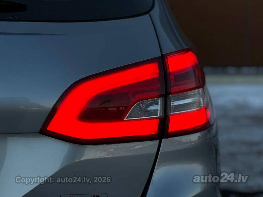 Peugeot 308 2018 in Parnu, with an engine capacity of 1.50 L and mileage of 238 thousand km for 7450 €, photo 21 on AUTOMOTO.COM.LV