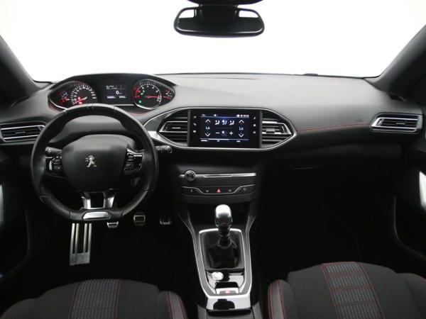 Peugeot 308 2018 in Vilnius, with an engine capacity of 1.20 L and mileage of 160 thousand km for 7999 €, photo 2 on AUTOMOTO.COM.LV
