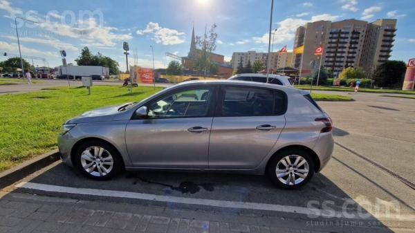 Peugeot 308 2018 in Riga, with an engine capacity of 1.20 L and mileage of 118 thousand km for 5500 €, photo 4 on AUTOMOTO.COM.LV
