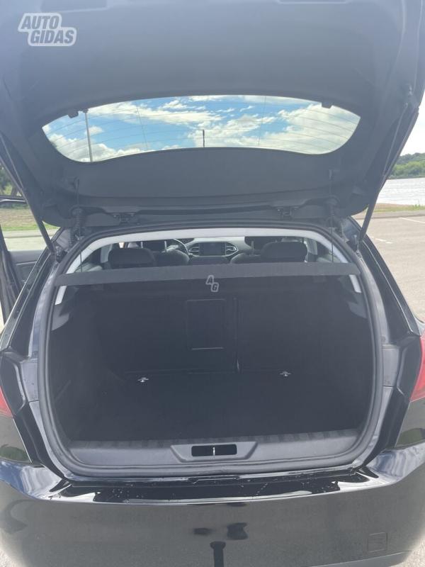 Peugeot 308 2020 in Jurbarkas, with an engine capacity of 1.50 L and mileage of 162 thousand km for 6200 €, photo 6 on AUTOMOTO.COM.LV