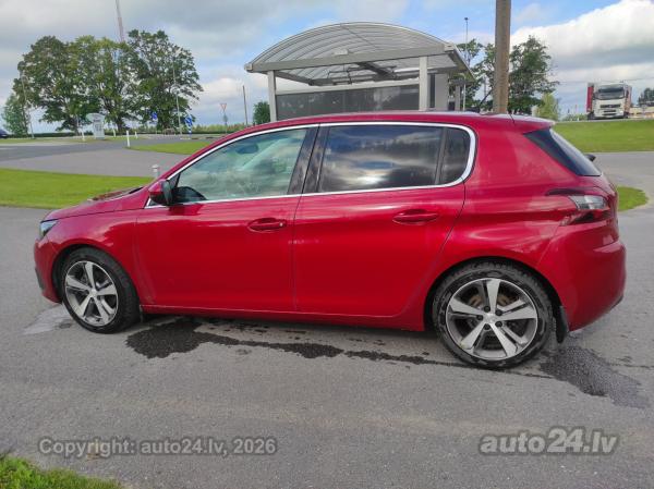 Peugeot 308 2020 in Narva, with an engine capacity of 1.50 L and mileage of 129 thousand km for 10000 €, photo 2 on AUTOMOTO.COM.LV