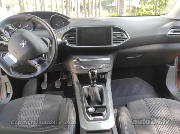 Peugeot 308 2020 in Narva, with an engine capacity of 1.50 L and mileage of 129 thousand km for 10000 €, photo 6 on AUTOMOTO.COM.LV