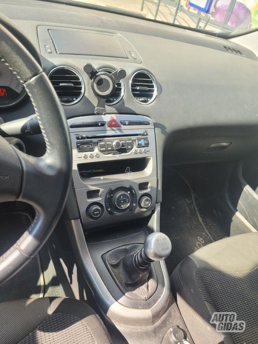 Peugeot 308 2021 Viļņa, ar dzinēja tilpumu 1.60 L un nobraukumu 295 tūkst. km par 1300 €, foto 7 vietnē AUTOMOTO.COM.LV