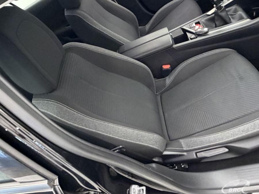 Peugeot 308 2022 in Vilnius, with an engine capacity of 1.20 L and mileage of 114 thousand km for 9600 €, photo 6 on AUTOMOTO.COM.LV