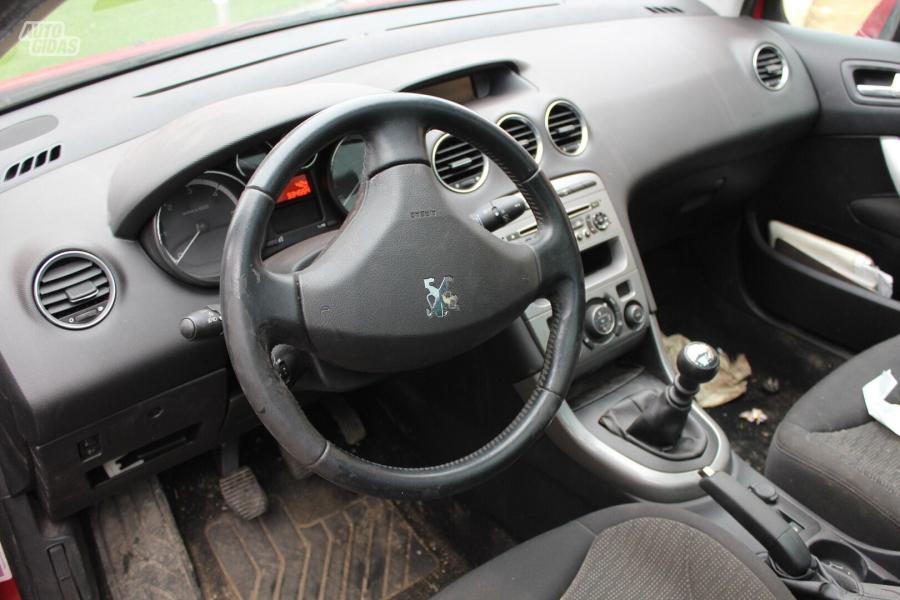 Peugeot 308 2010 Panevēža, ar dzinēja tilpumu 1.60 L un nobraukumu 175 tūkst. km par 2200 €, foto 7 vietnē AUTOMOTO.COM.LV
