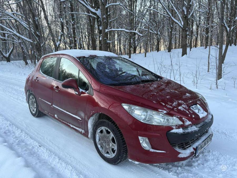 Red Peugeot 308 2008 in Siauliai, with an engine capacity of 1.56 L and mileage of 266 thousand km for 2000 €, photo 2 on AUTOMOTO.COM.LV