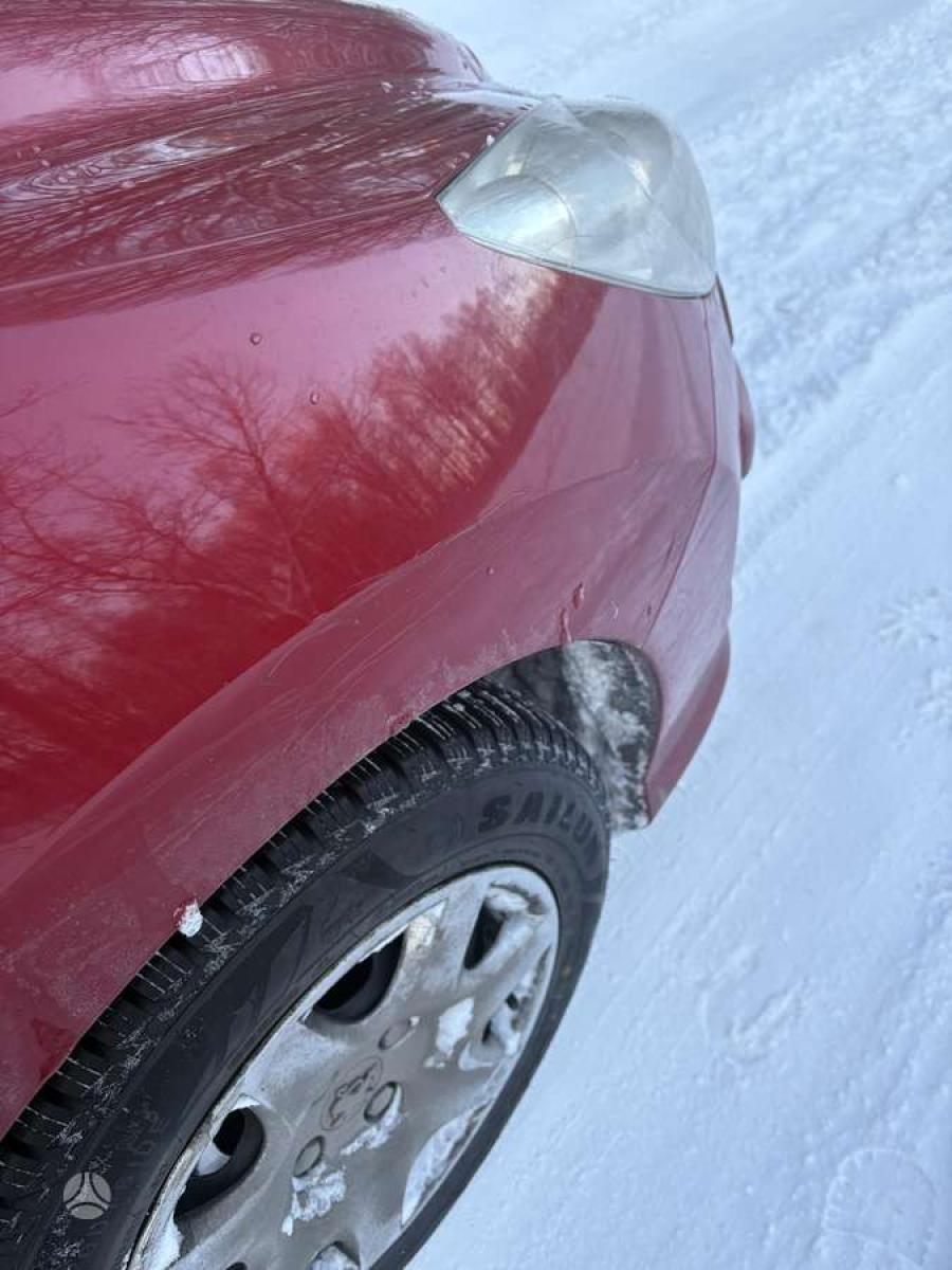 Red Peugeot 308 2008 in Siauliai, with an engine capacity of 1.56 L and mileage of 266 thousand km for 2000 €, photo 6 on AUTOMOTO.COM.LV