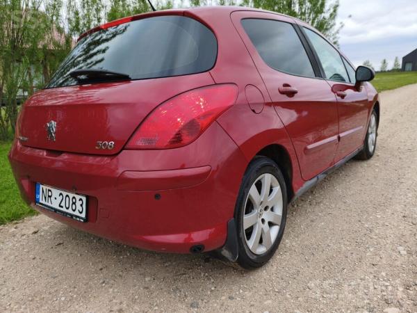 Sarkans Peugeot 308 2008 Rīga, ar dzinēja tilpumu 1.60 L un nobraukumu 171 tūkst. km par 2300 €, foto 7 vietnē AUTOMOTO.COM.LV