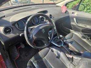 Red Peugeot 308 2008 in Riga, with an engine capacity of 1.60 L and mileage of 251 thousand km for 450 €, photo 6 on AUTOMOTO.COM.LV