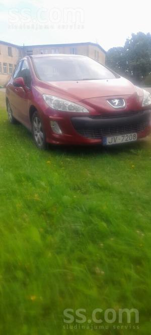 Red Peugeot 308 2008 in Talsi, with an engine capacity of 1.60 L and mileage of 301 thousand km for 1250 €, photo 3 on AUTOMOTO.COM.LV