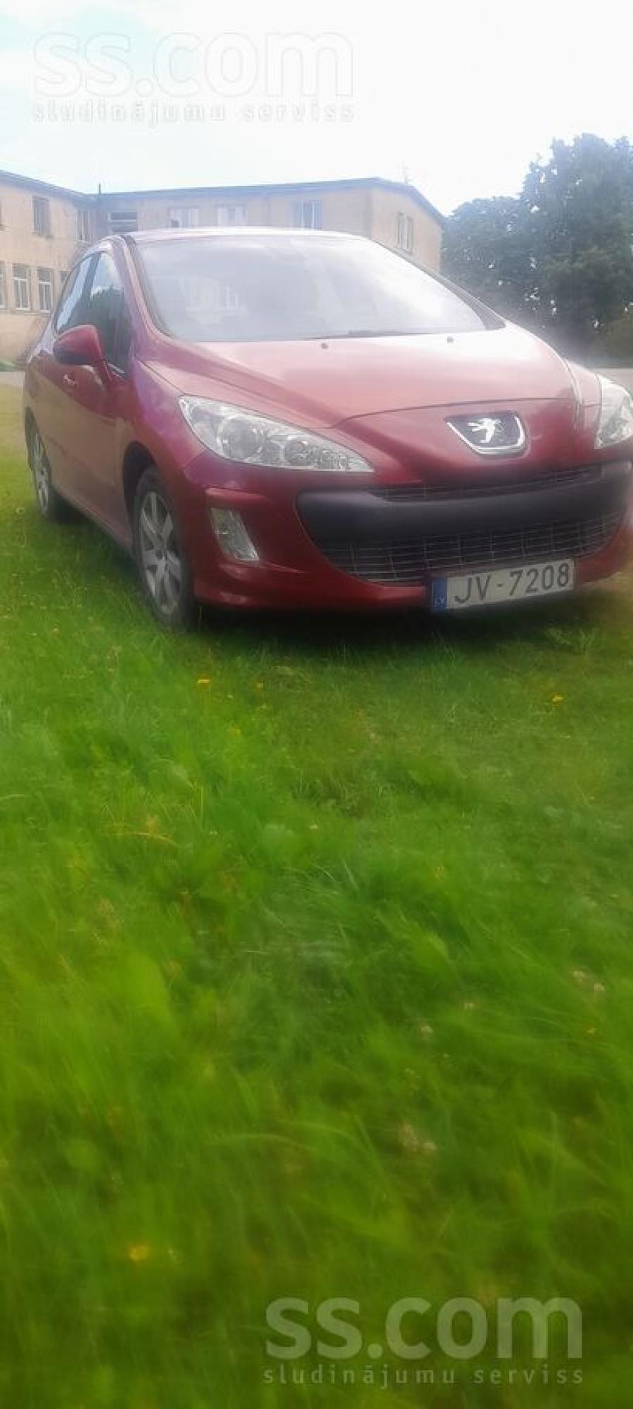 Red Peugeot 308 2008 in Talsi, with an engine capacity of 1.60 L and mileage of 301 thousand km for 1250 €, photo 3 on AUTOMOTO.COM.LV